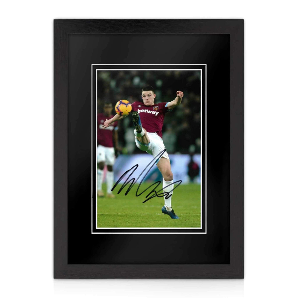 Declan Rice Signed 12x8 Photo – The Collectors Corner
