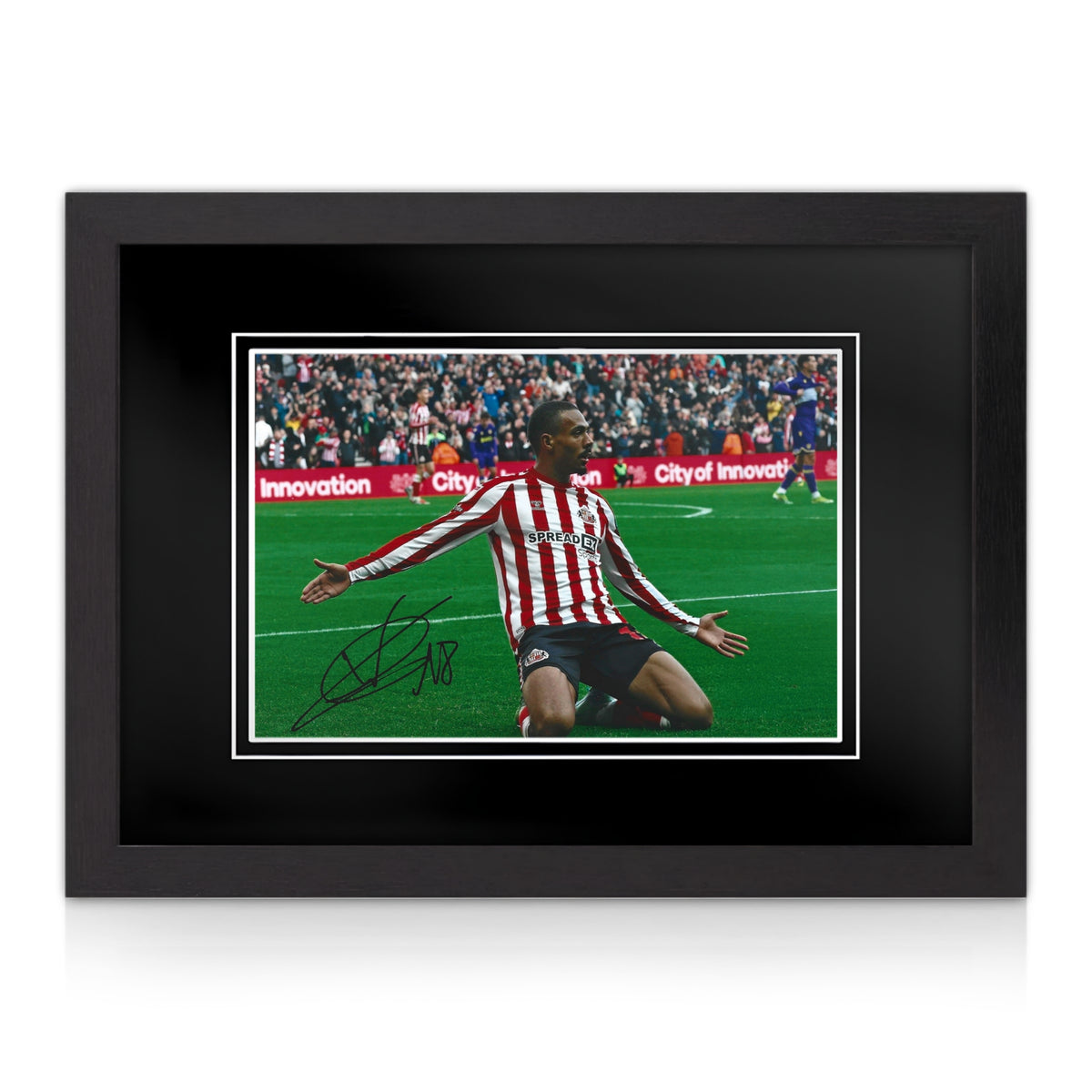 Wilson Isidor Signed A4 Photo – The Collectors Corner