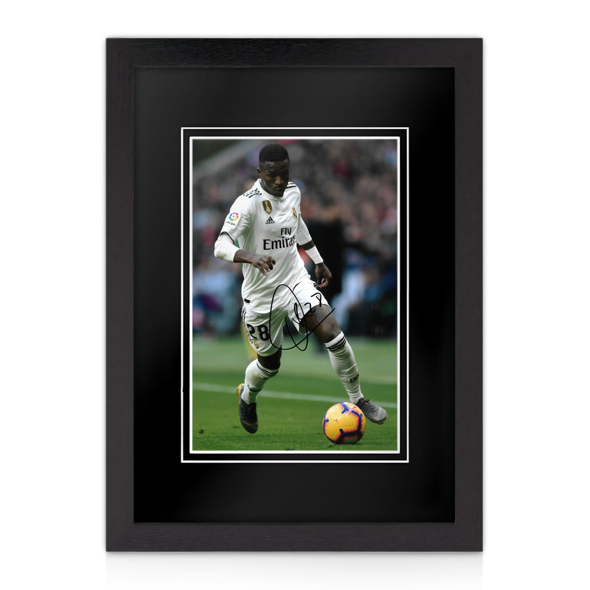 Vinicius Jr Signed 12x8 Photo – The Collectors Corner