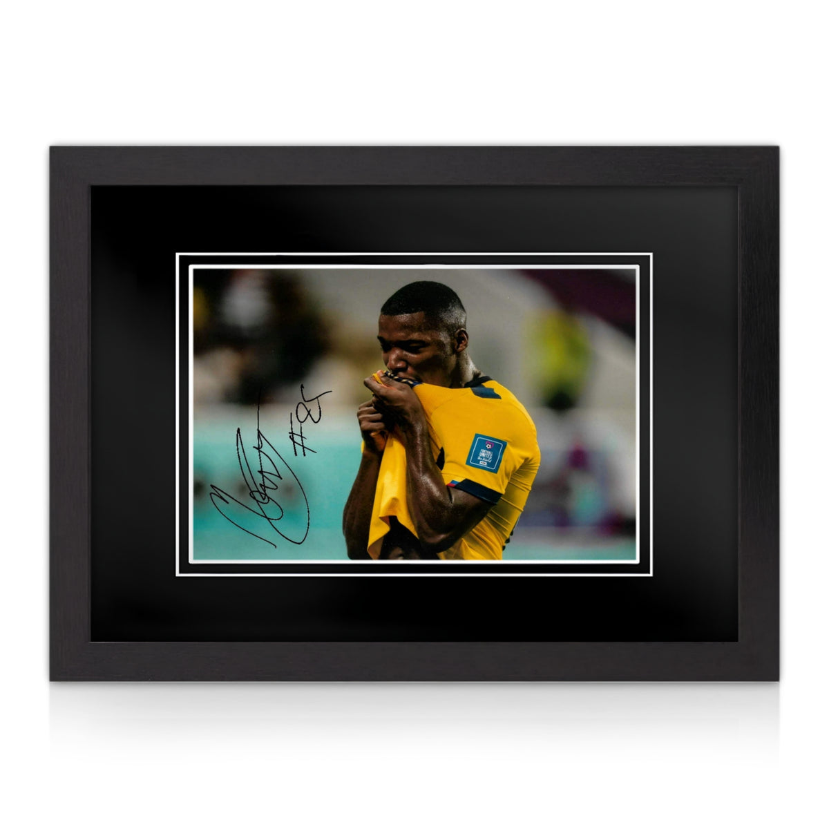 Moisés Caicedo Signed A4 – The Collectors Corner