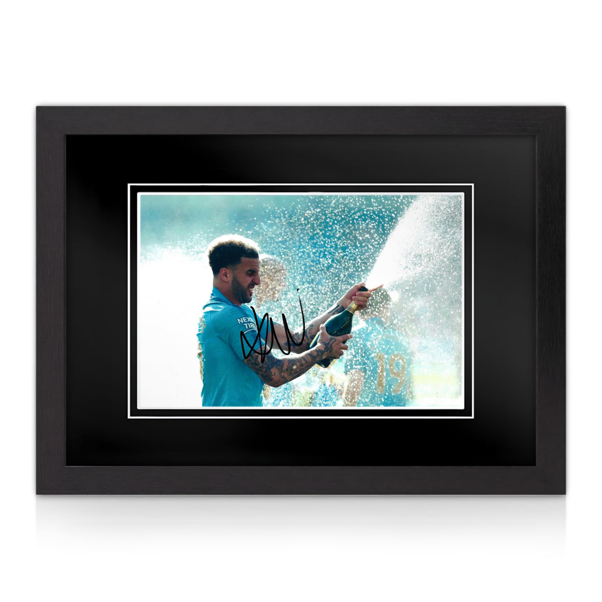 Kyle Walker Signed 12x8 Photo – The Collectors Corner