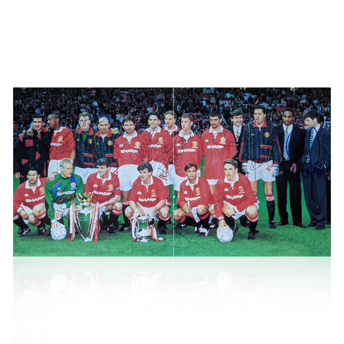 Manchester United 1999 Treble Squad Signed 11x6 Team Photo Magazine Cu ...
