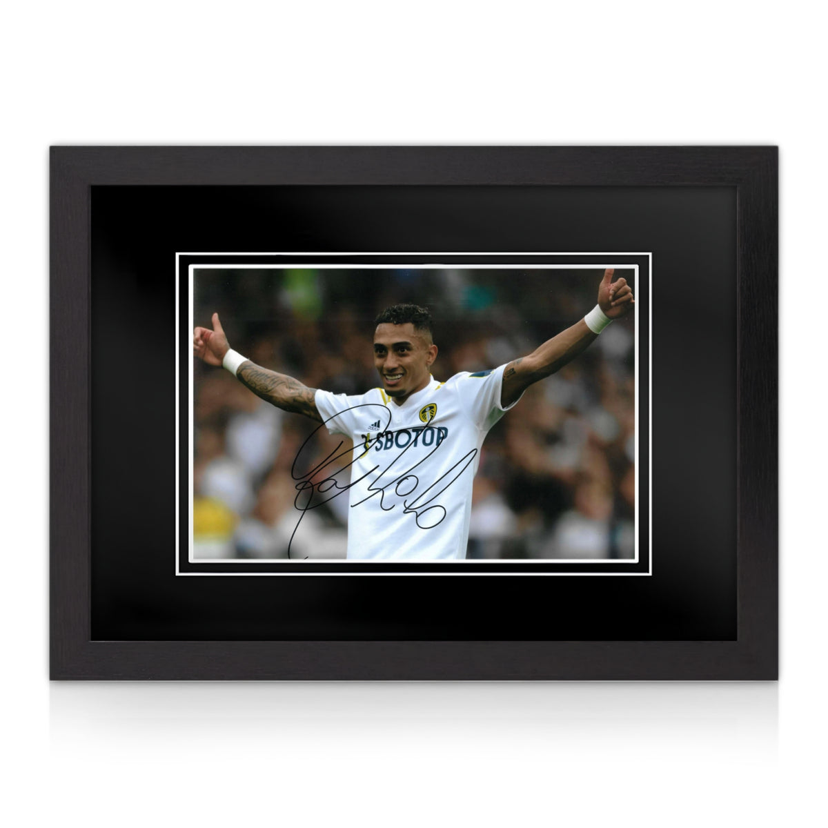 Raphinha Signed 12x8 Photo – The Collectors Corner